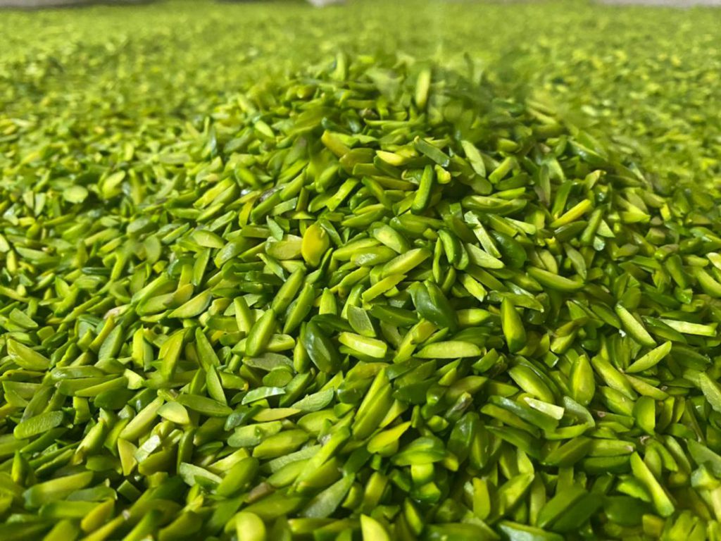 Sell sliced pistachios and almonds to Kuwait - Nutex Group | Nuts and ...